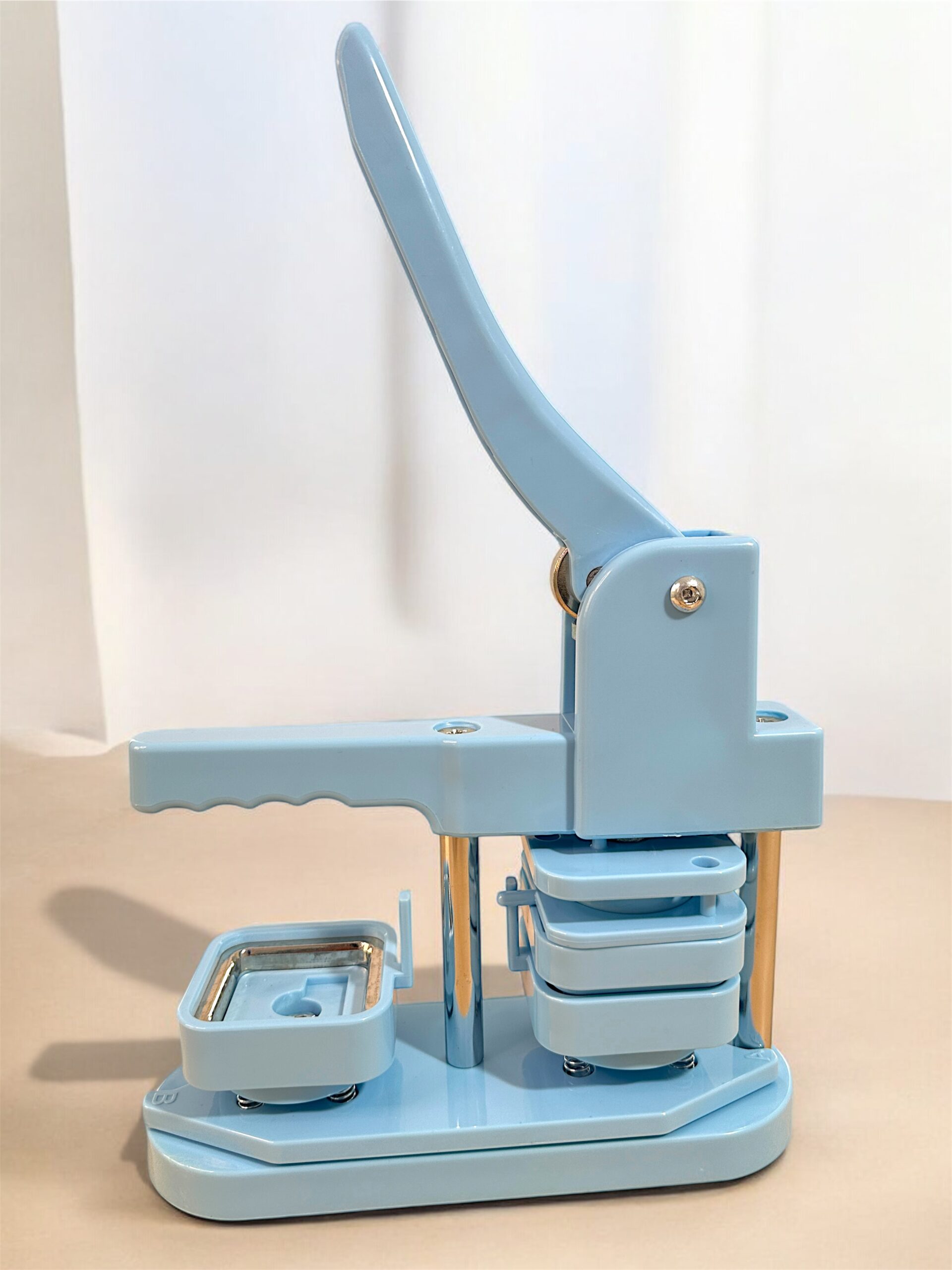 Plastic Square Badge Making Machine - Apparel Tech
